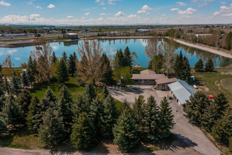 Wakeside Lake House - Wakeside Lake RV Park